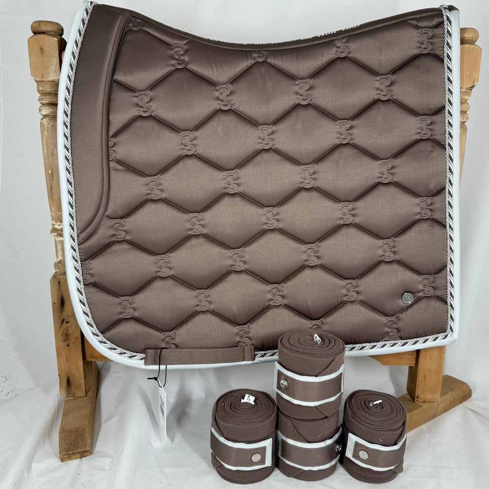 Matching Sets – Matchy Dressage